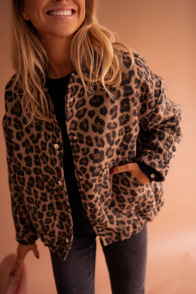 LEONA™ Leopard Bomber Jacket – Elegant Style, Comfort & Flattering Fit ...